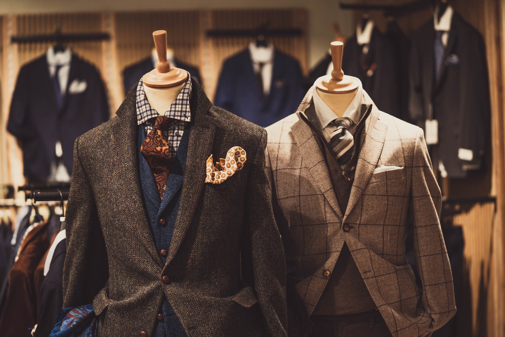 Key Differences of Custom vs. Off-the-Rack Suits – Pearce Bespoke